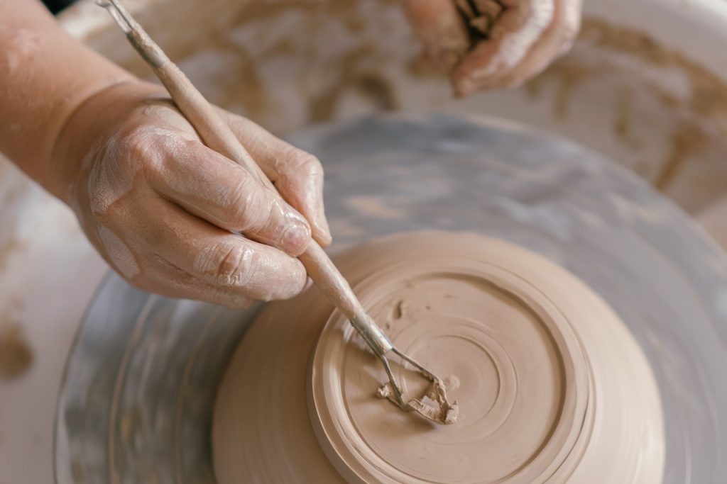 Comment devenir artisan potier